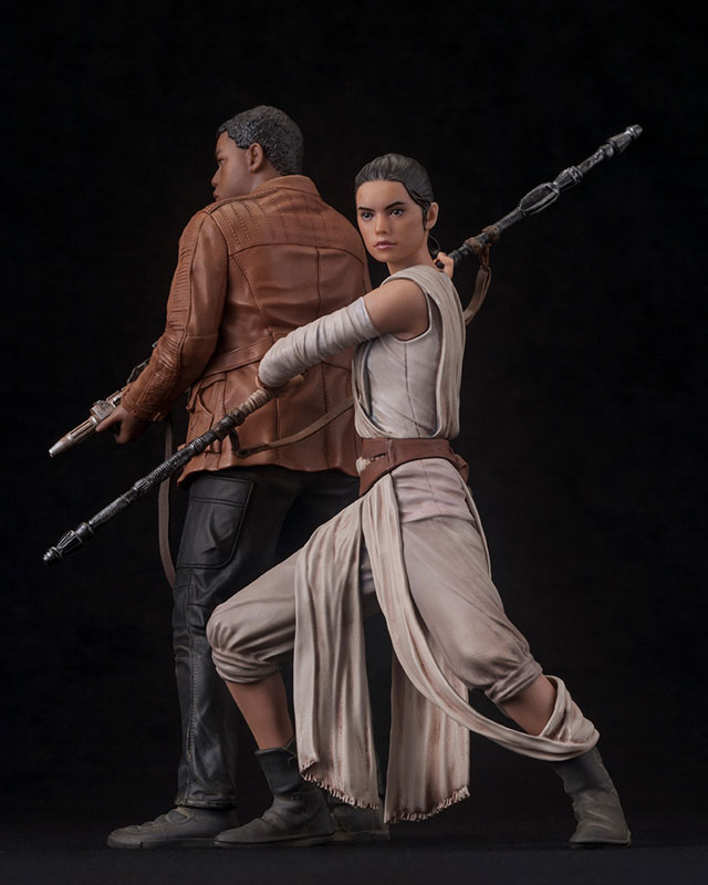 KOTOBUKIYA ARTFX+ Star Wars: The Force Awakens Rey & Finn 2-Pack The ...